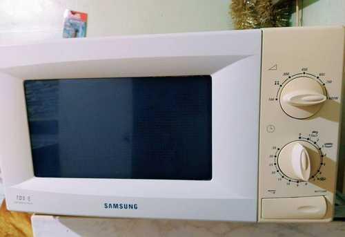 Микроволновая печь"Samsung"б/у
