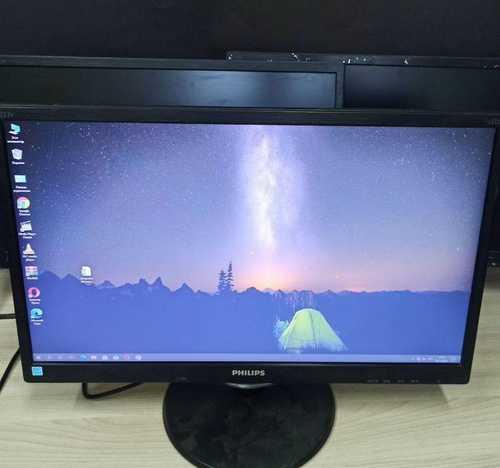 Монитор 22" Philips hdmi Full HD