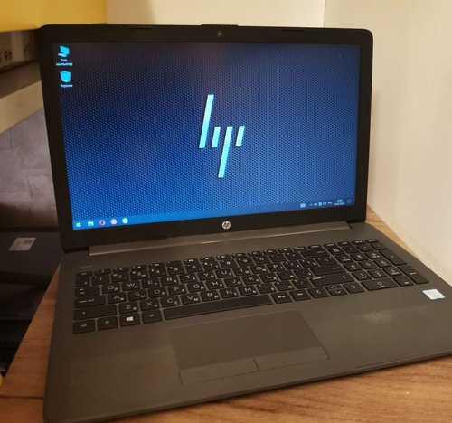 HP 250 G7, i5-8265u 8Gb SSD256 HDD250 Новая АКБ
