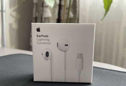 Наушники Apple EarPods Lightning