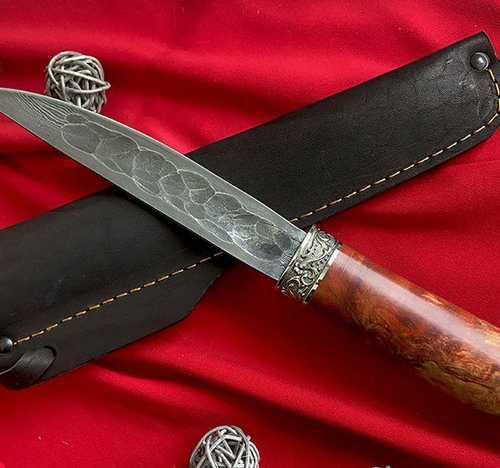 Якутский кованый нож с долом из дамасской стали