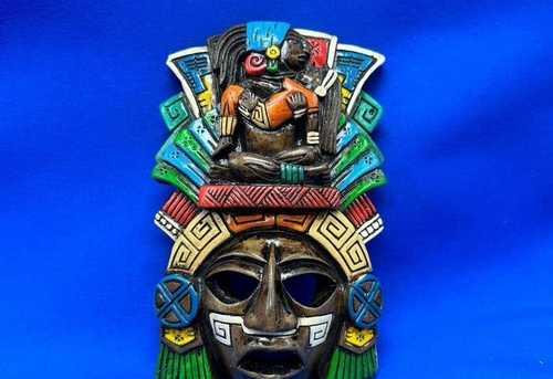 Сувенирная резная маска индейца майя