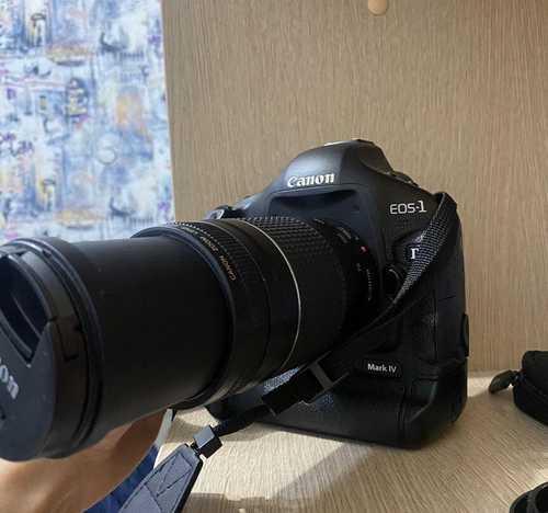 Зеркальный фотоаппарат Canon EOS 1D Mark IV