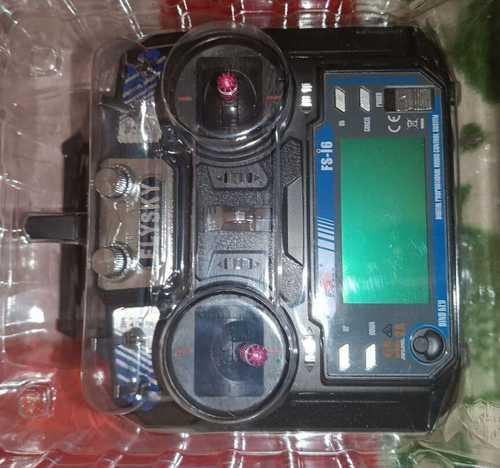 Подкормочный кораблик LF