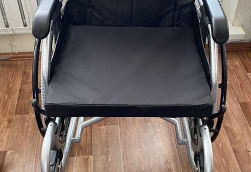 Коляска инвалидная FS957LQ