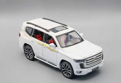 Модель Toyota Land Cruiser 300 Car Models