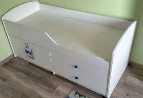 Детская мебель (кровать + шкаф)