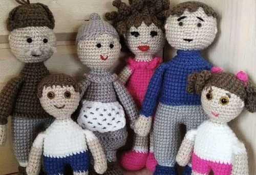 Куклы вязаные "семья"