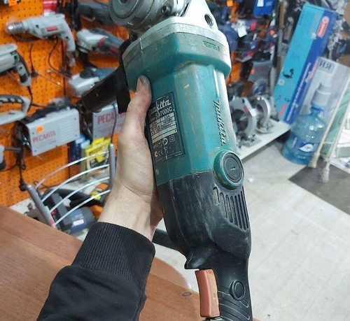 Полировальная шлифмашина "Makita SA 7000C"