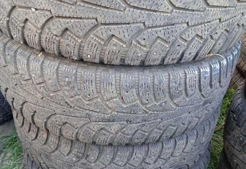 Michelin Agilis X-Ice North 205/55 R16 и 205/55 R16