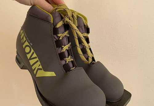 Лыжные ботинки 35 размер inovik