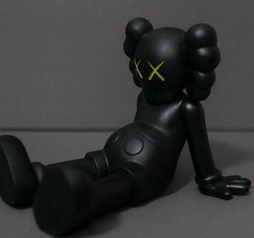 Фигурка Kaws