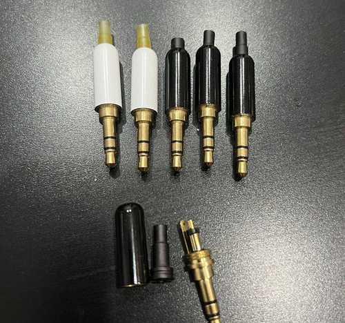 Mini jack 3.5 (3 pin)