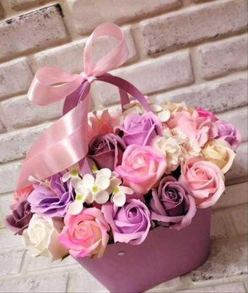 Шикарнейший букет из мыльных роз и цветов