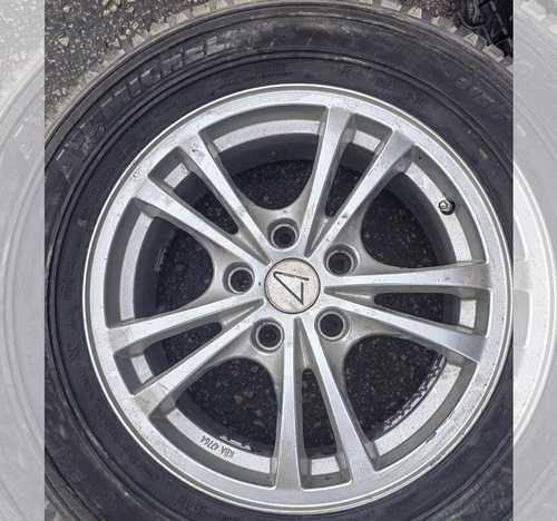 215/70 R16 Michelin Latitude Cross Лето Литые R16 pсd:5x114.3 ет:47 DIA:66.1