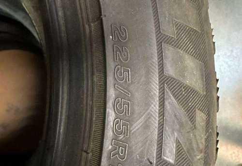 Bridgestone Blizzak Spike-01 225/55 R17