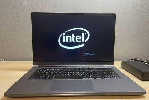 Ноутбук Intel Whitebook 15 - i7 / 32GB / RTX 2070