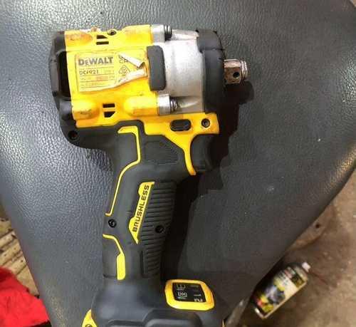 Гайковерт ударный аакумуляторный dewalt dcf921