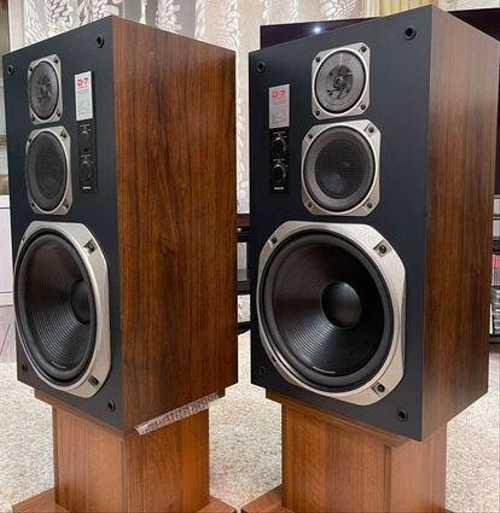 Onkyo D-7 с подставками