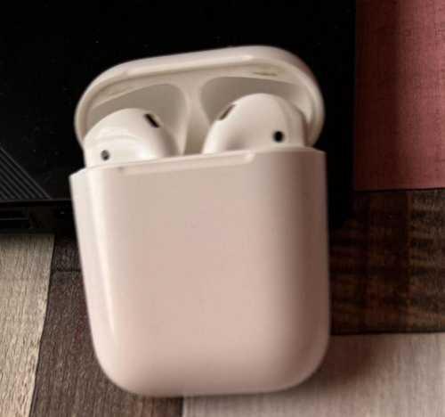 Беспроводные наушники apple airpods