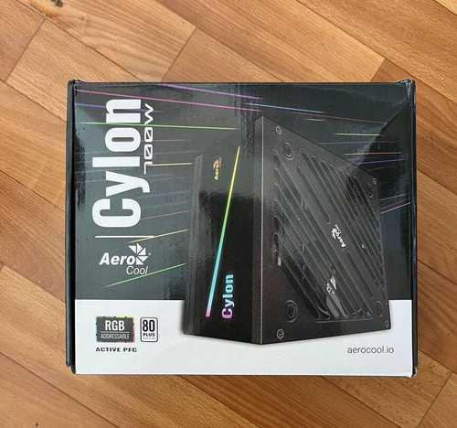 Блок питания AeroCool Cylon 700W standard, argb