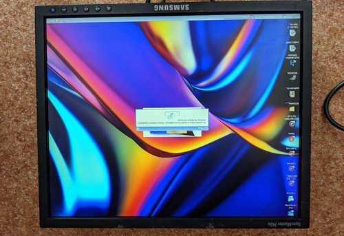 17" ЖК Samsung 740,без опоры,рабочий, за сотню