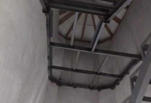 Лестница для дома металл