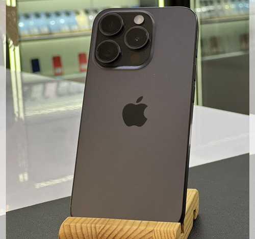 iPhone 15 Pro, 256 ГБ