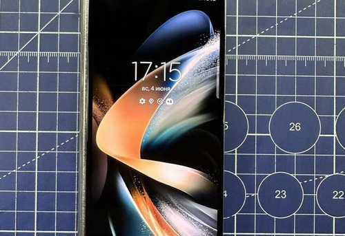 Внешний Дисплей Samsung Z Fold 4