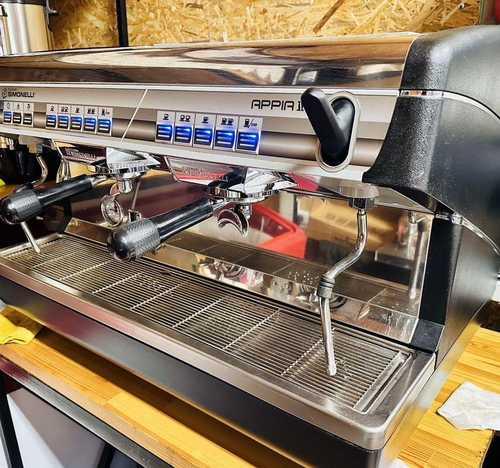 Simonelli appia II 2 GR V высокие группы