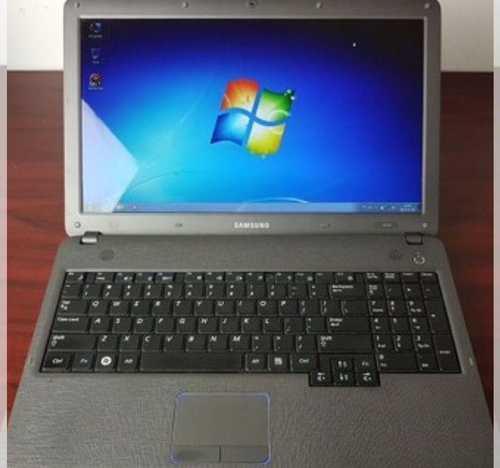 Ноутбук Samsung NP-R528