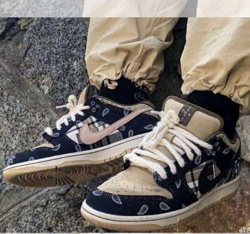 Nike wSb Dunk x Travis Scott Cactus Jack