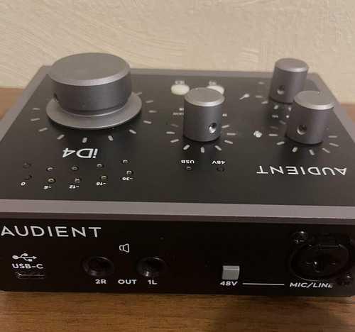 Звуковая карта audient id4 mkii