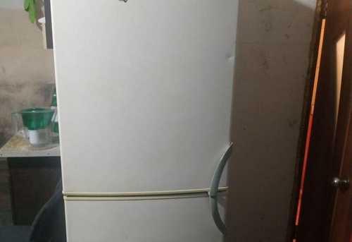 Холодильник Haier HRF-398 AE