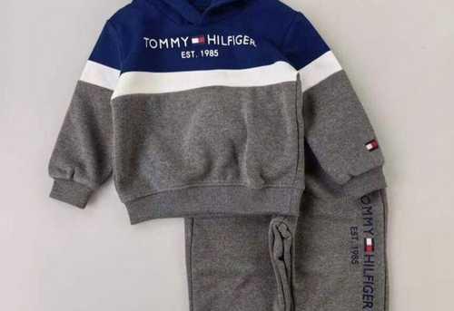 Костюм Tommy Hilfiger новый