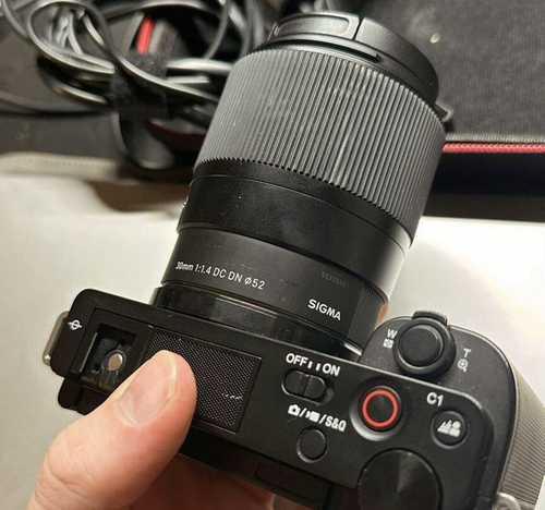 Sony zve10 & sigma 30mm 1.4