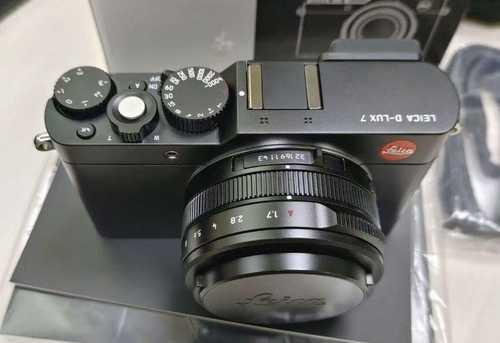 Фотоапаарат Leica D Lux 7