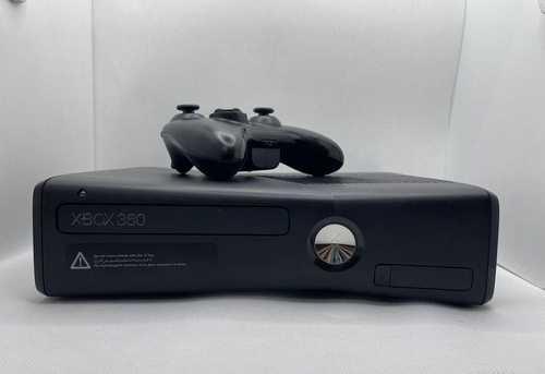 Игровая приставка Microsoft Xbox 360(Бекетова 57)