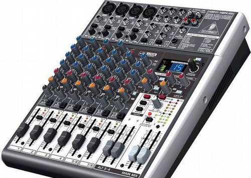 Микшерный пульт behringer X1204USB