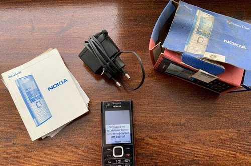 Nokia X2-00 с комплектом