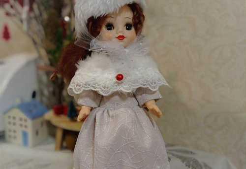 Винтажная кукла СССР в зимнем костюме