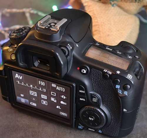 Canon EOS 60d body зеркальный фотоаппарат