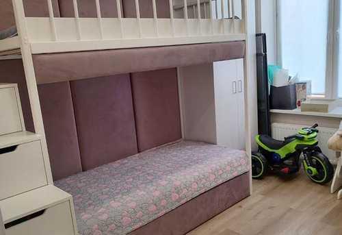 Кровать двухьярусная, комплект детской мебели,шкаф