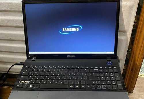 Ноутбук Samsung NP300E5C-U06RU