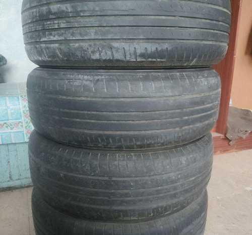 Yokohama BluEarth AE50 215/65 R17 99V