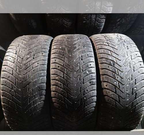 Nokian Tyres Hakkapeliitta 8 215/55 R17 98T