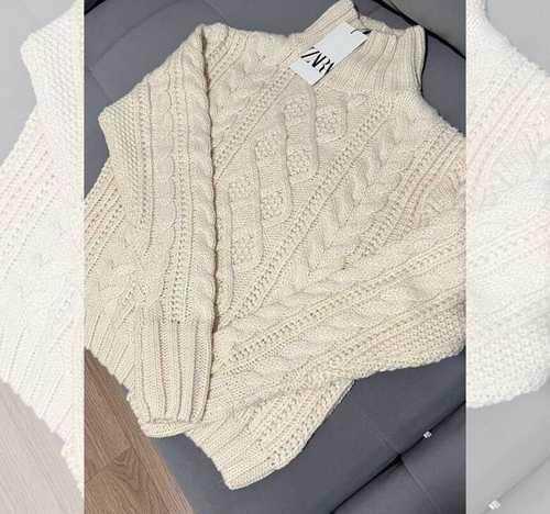 Свитер zara новая коллекция s