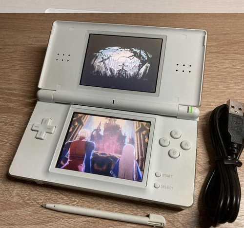 Nintendo DS Lite