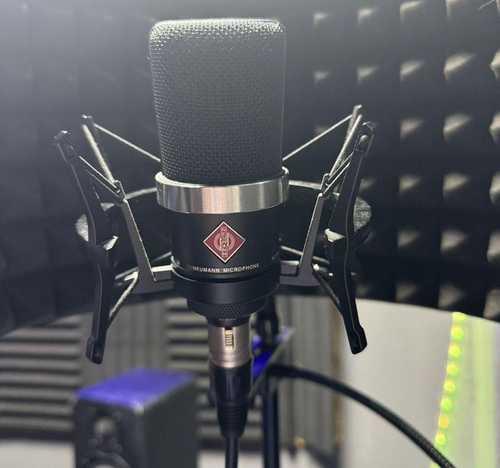 Студийный микрофон neumann TLM 102