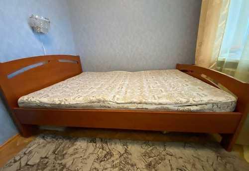 Кровать двухспальная с матрасом 140 200